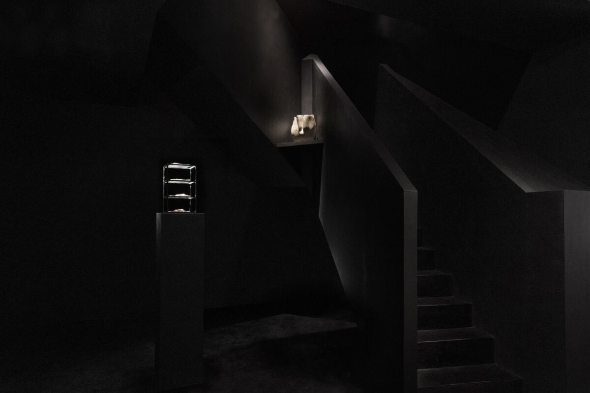 Jes Fan at Empty Gallery – Art Viewer