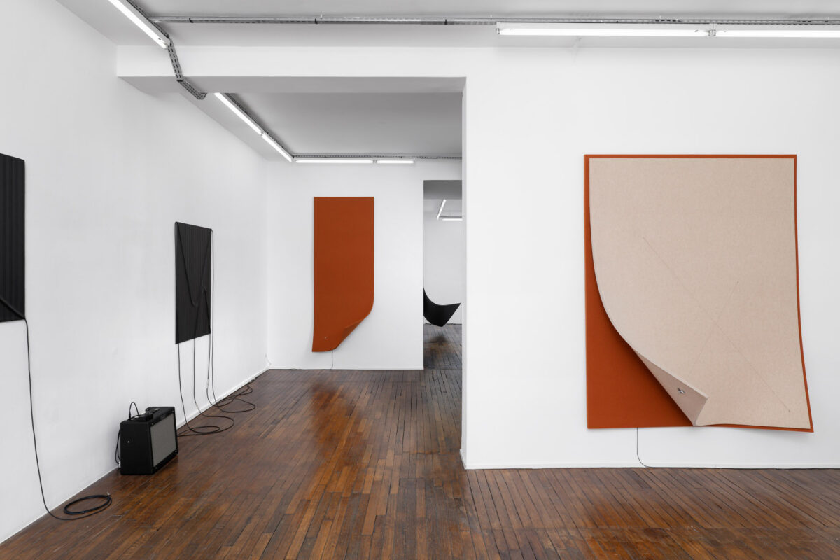Naama Tsabar at Dvir Gallery – Art Viewer