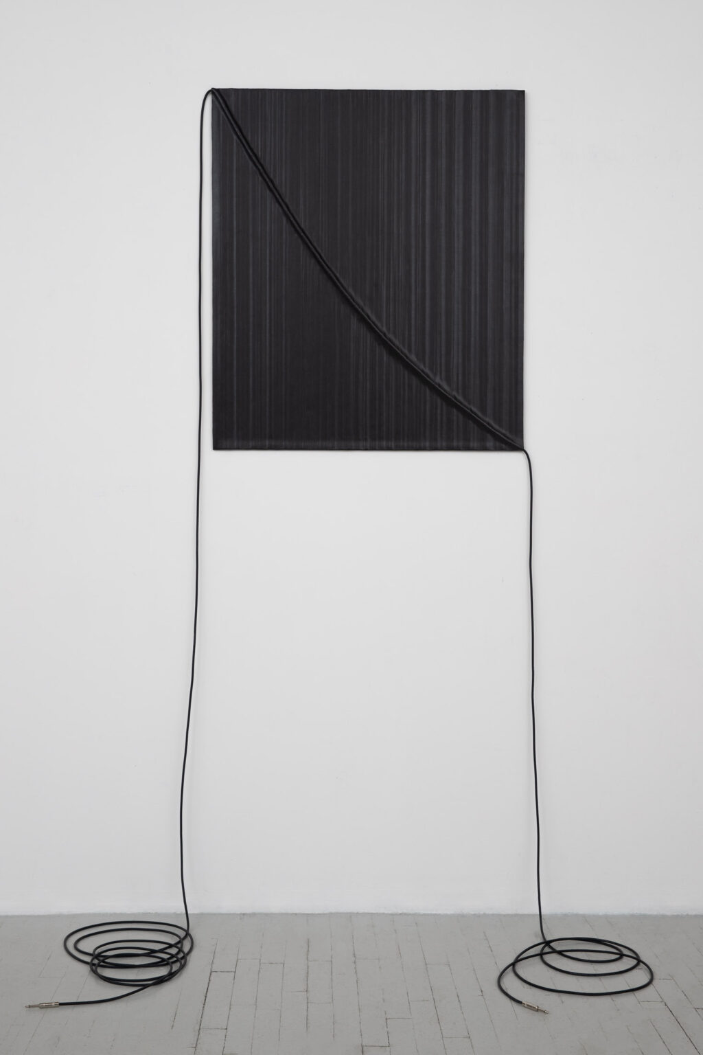 Naama Tsabar at Dvir Gallery – Art Viewer