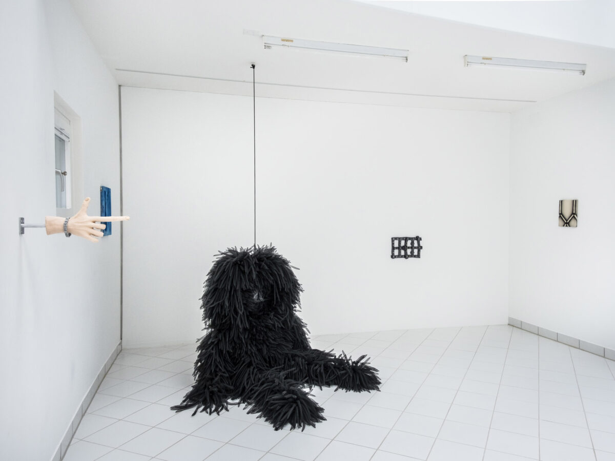 toast at A.ROMY – Art Viewer