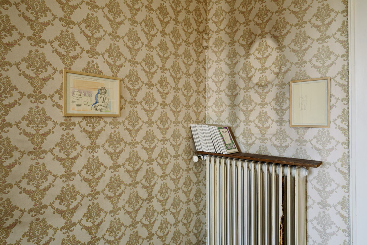 Gábor Pintér at Longtermhandstand – Art Viewer