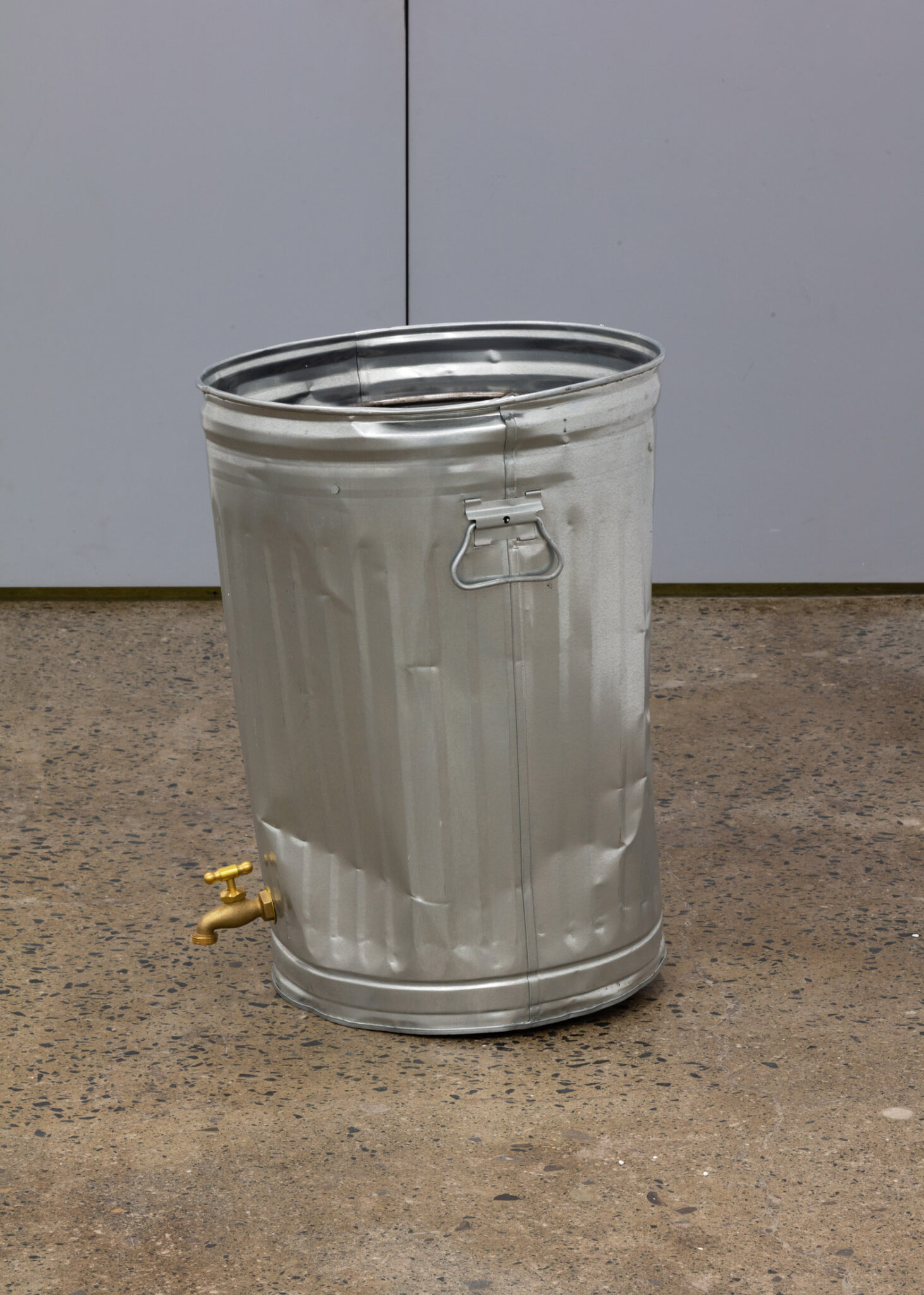 Anne Low at Franz Kaka – Art Viewer