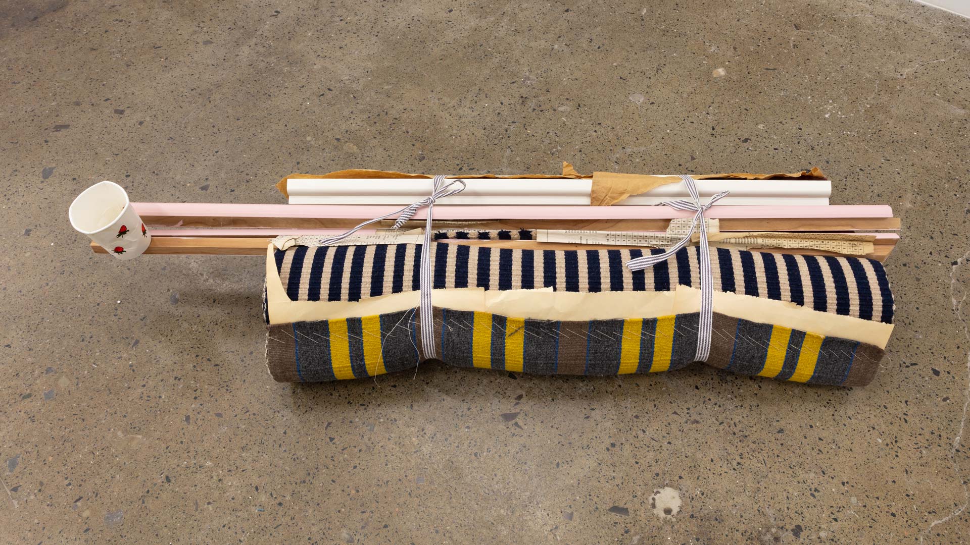 Anne Low at Franz Kaka – Art Viewer