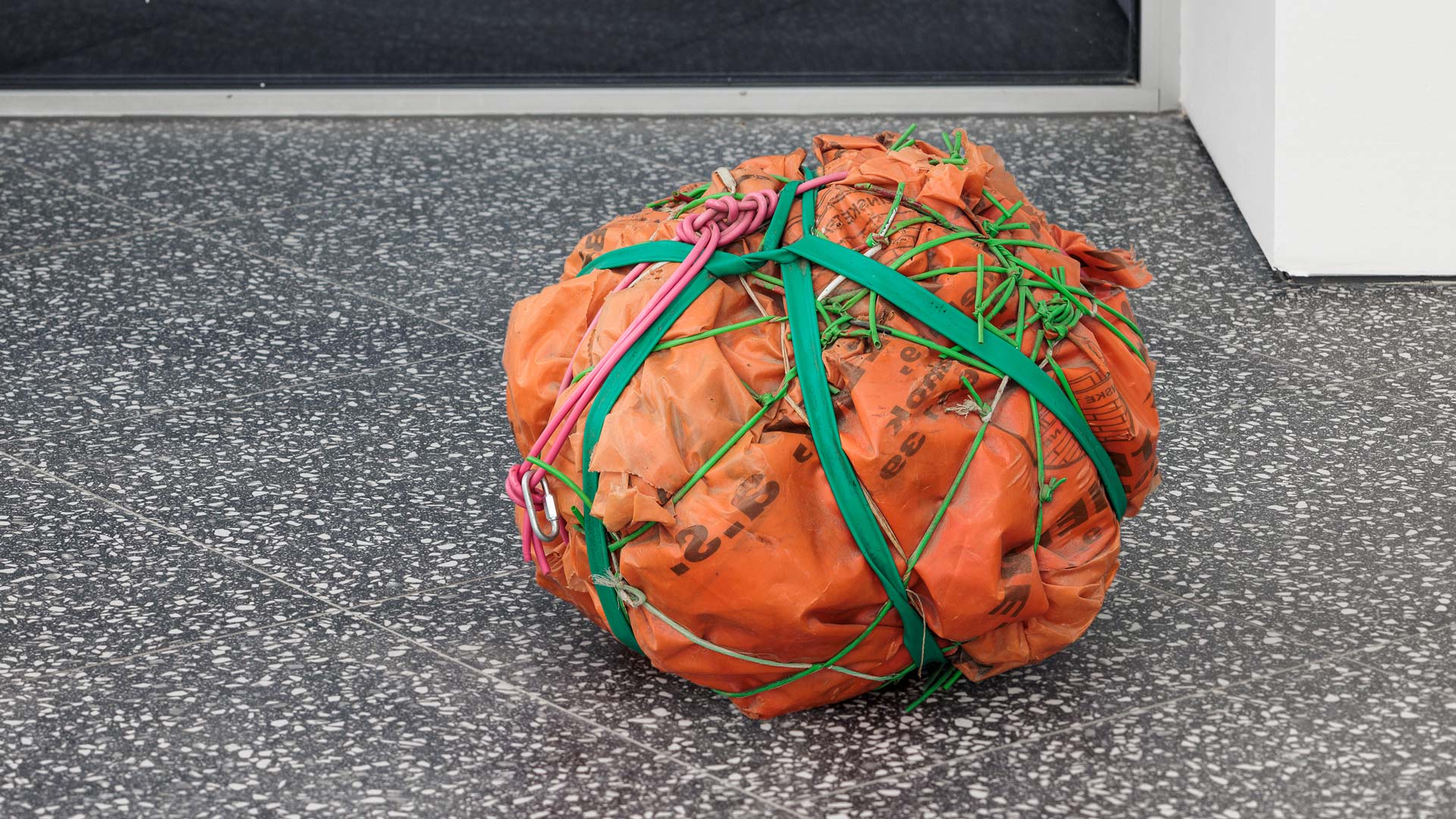 Dowsing at Layr – Art Viewer