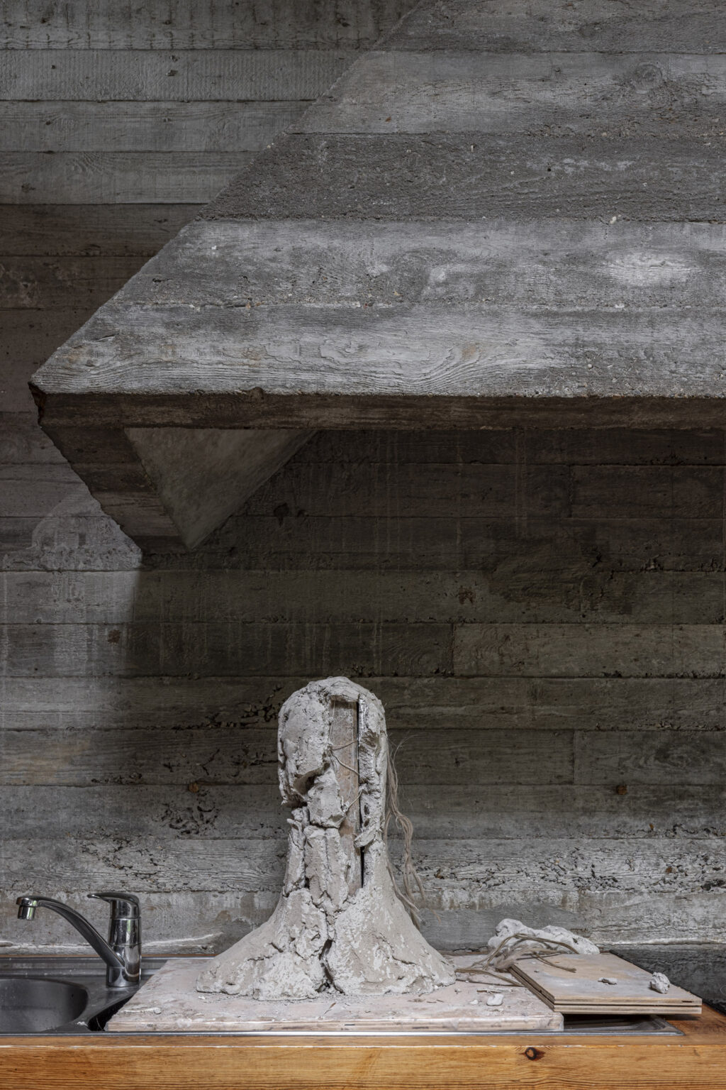 Mark Manders at Woning Van Wassenhove – Art Viewer