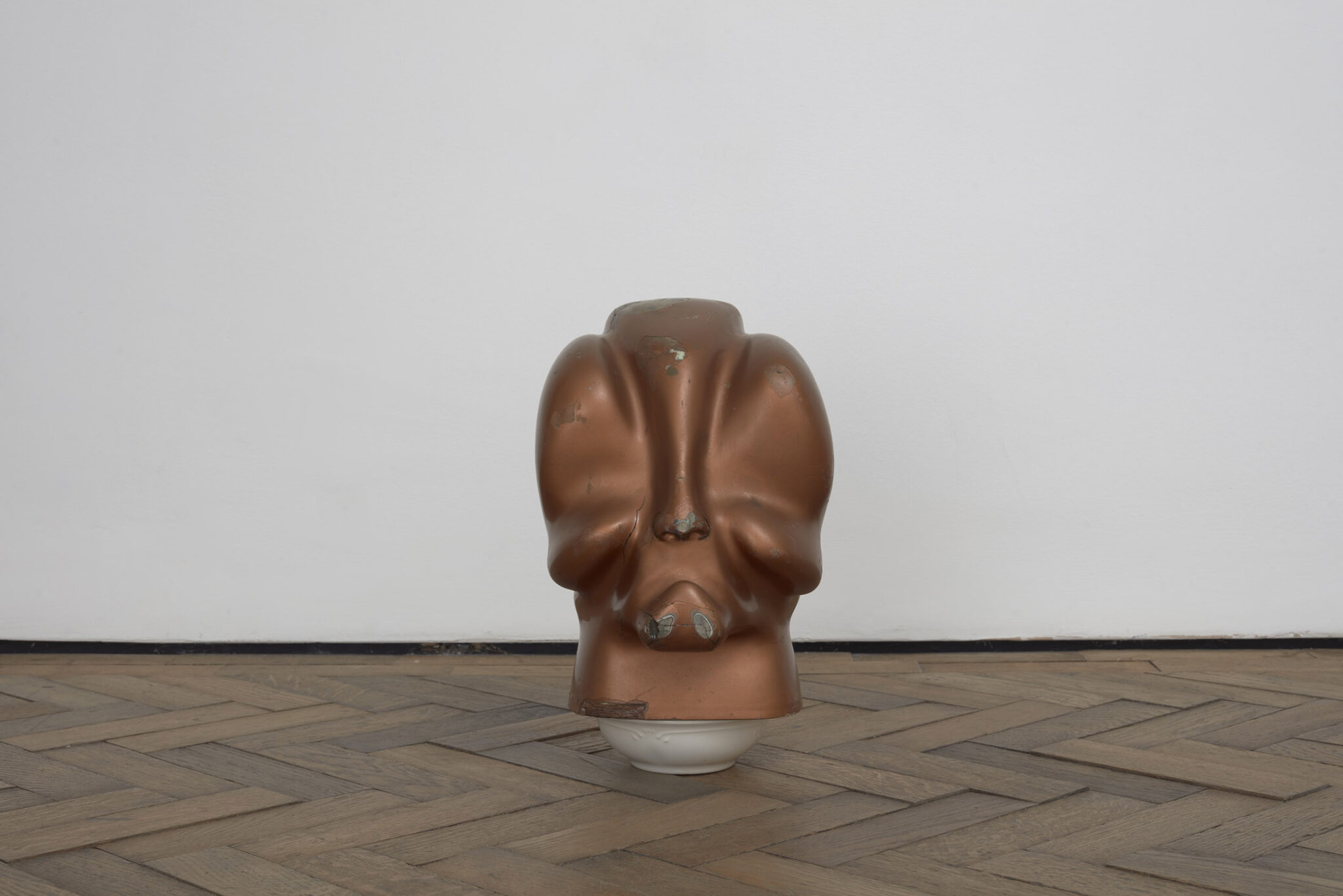 Michael E. Smith at Modern Art – Art Viewer