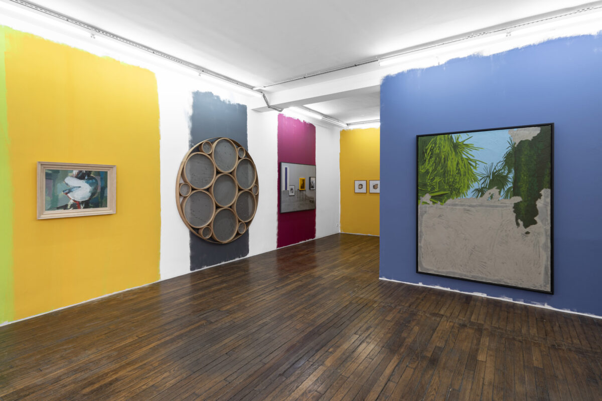 Fenêtre du studio at Dvir Gallery – Art Viewer