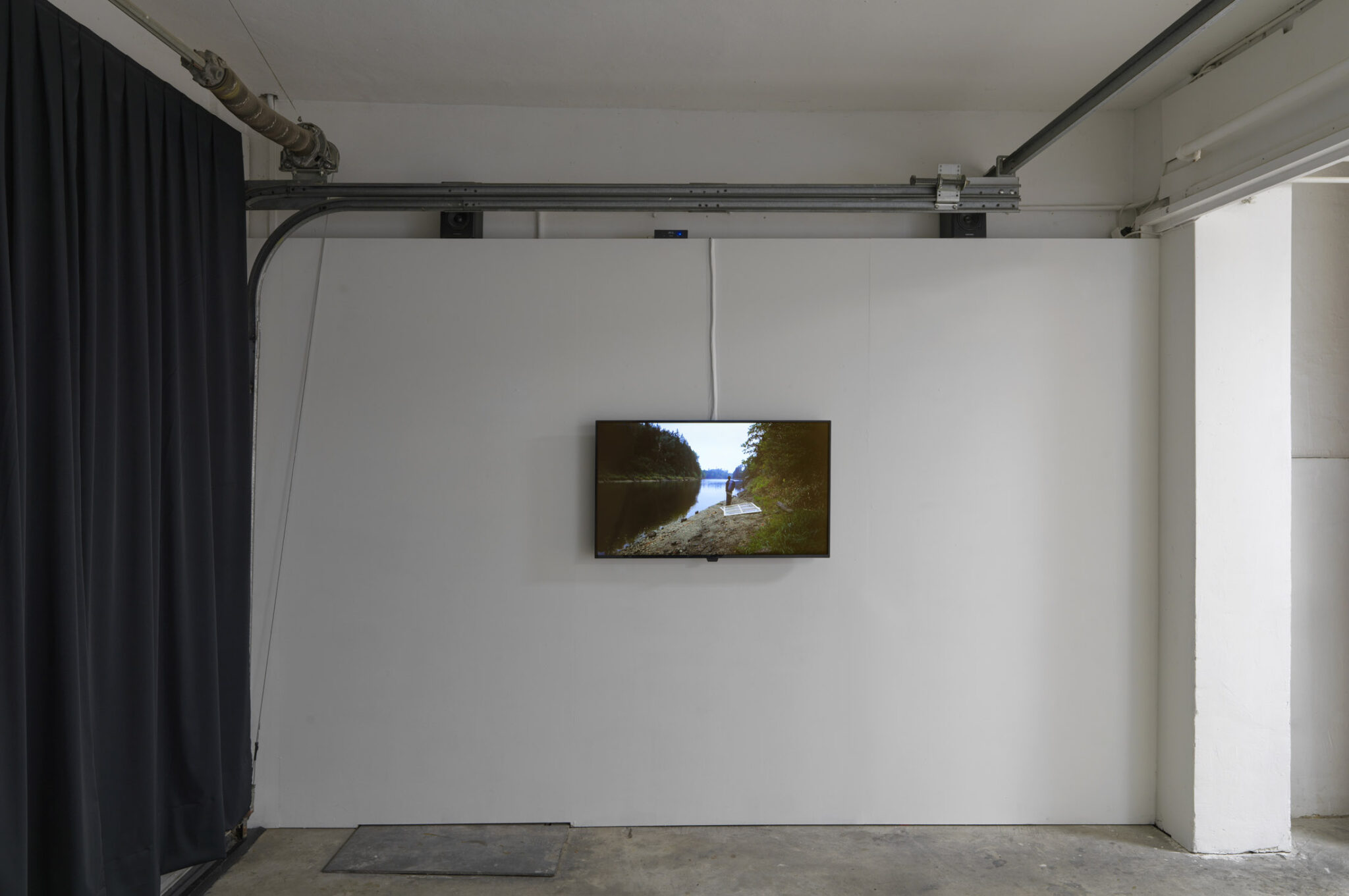 David Roth at Dürst Britt & Mayhew – Art Viewer