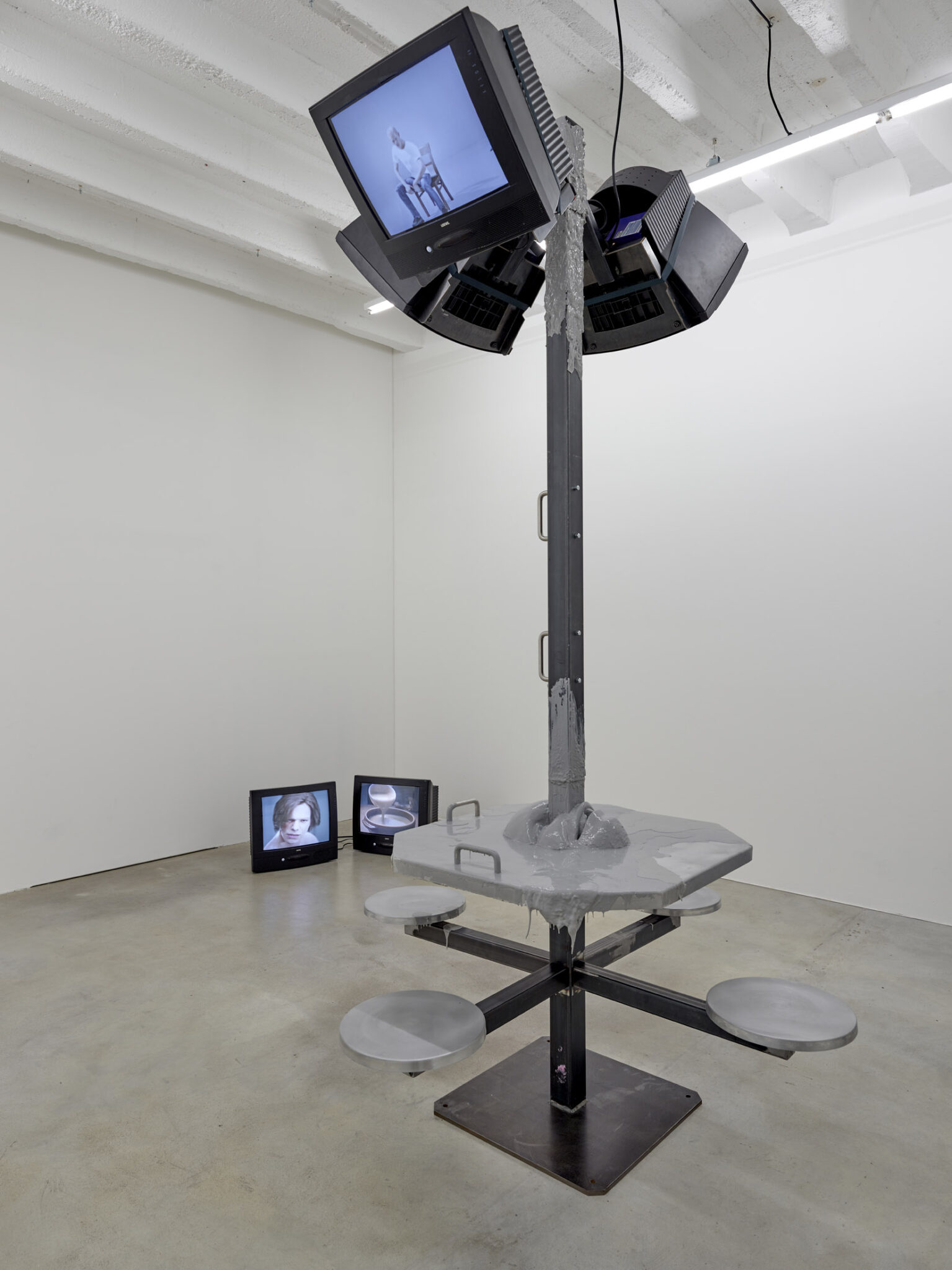 Simon Lehner at KOW – Art Viewer