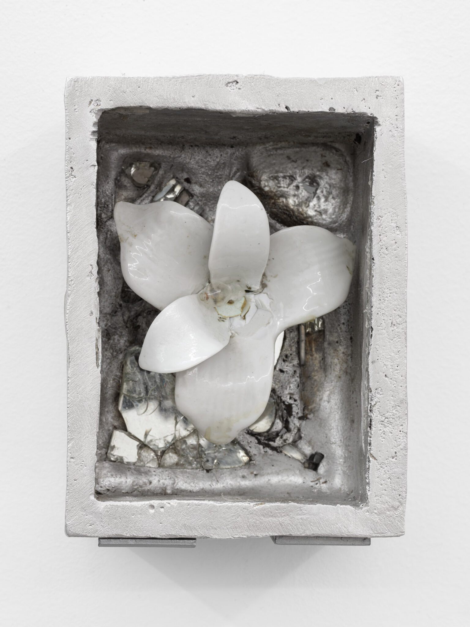 Emma Passera at Galerie Derouillon – Art Viewer