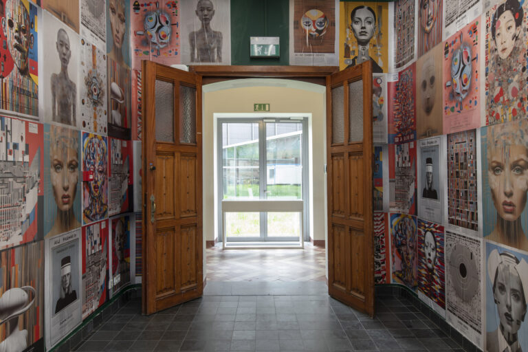 Danny Devos at KIOSK – Art Viewer