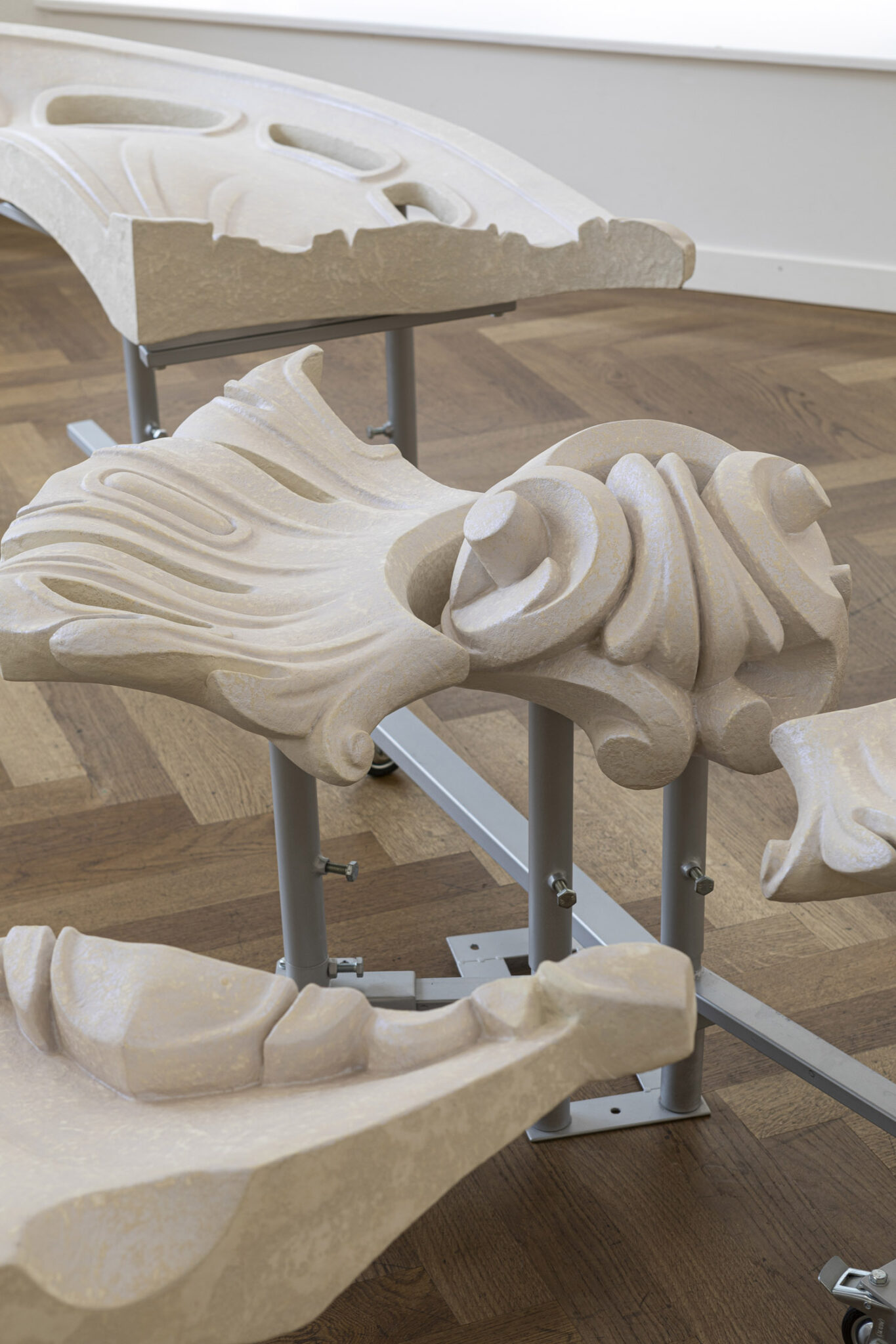 First Impressions at KRONE COURONNE – Art Viewer