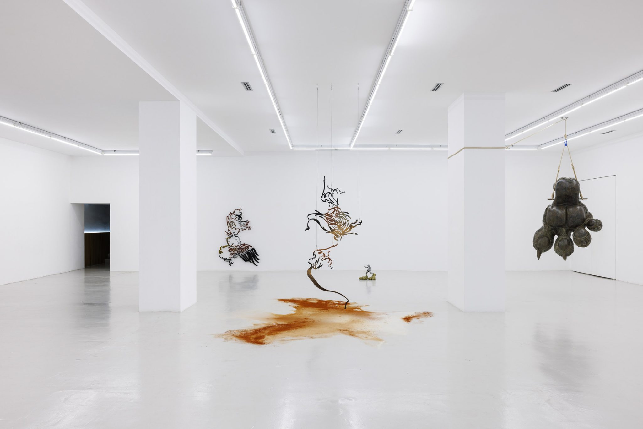 To Romanticize with Indecision at Cassina Projects – Art Viewer