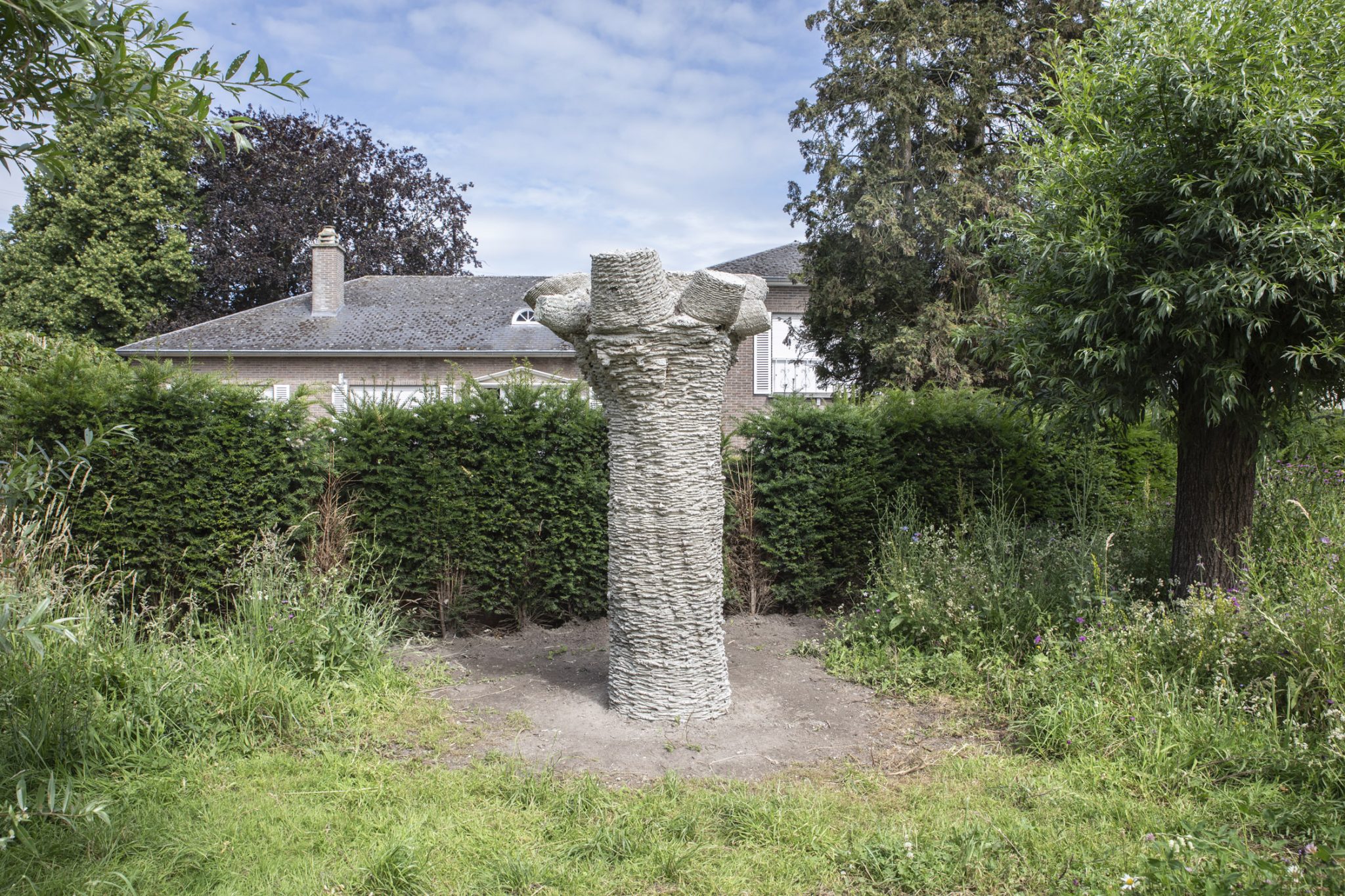 Scarecrow of the Museum at Roger Raveel Museum – Art Viewer