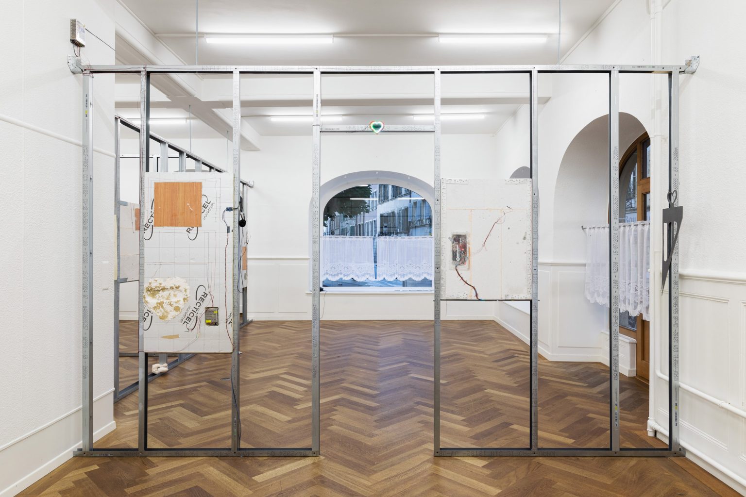 Mona Filleul at KRONE COURONNE, Biel/Bienne – Art Viewer