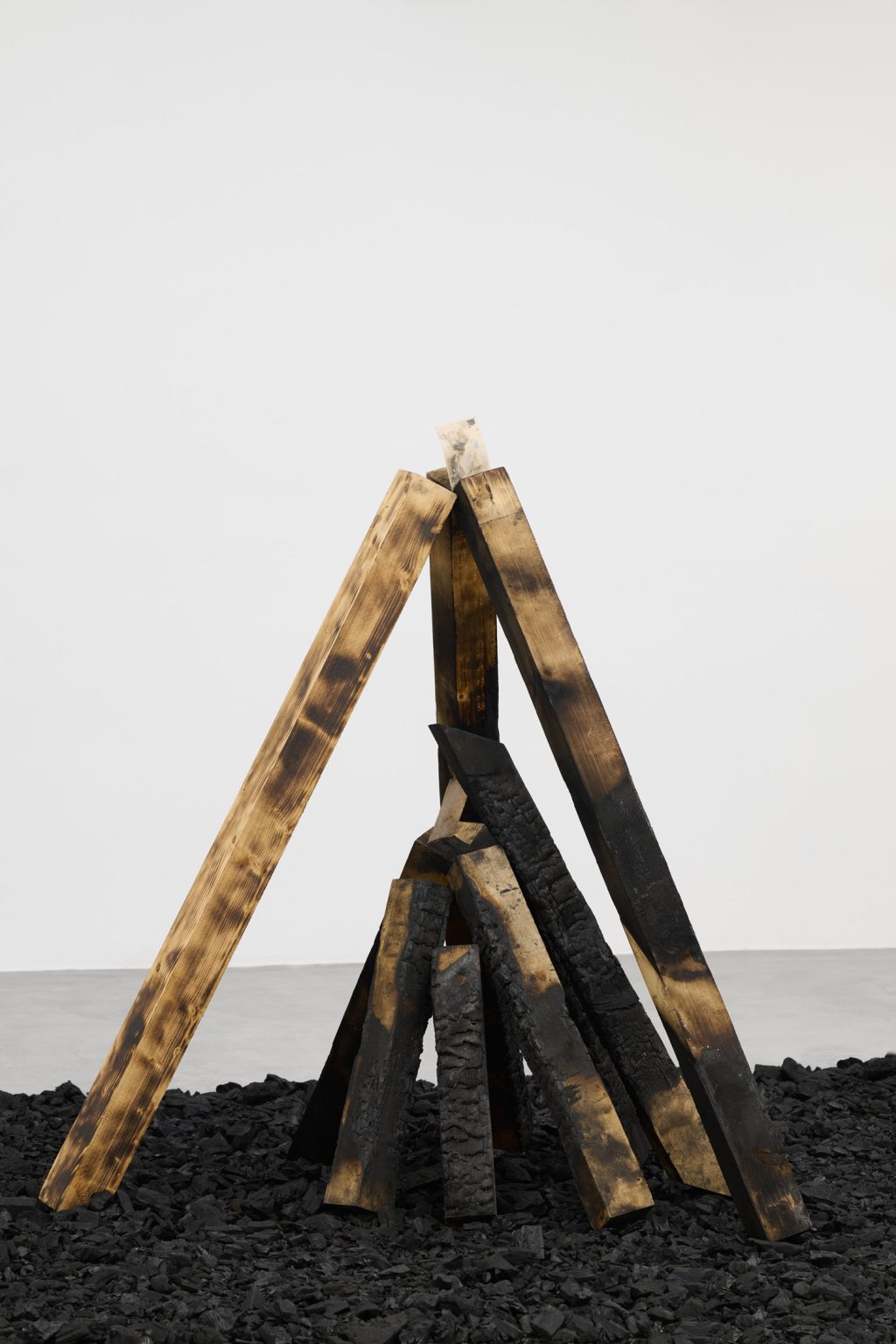 Jermay Michael Gabriel at ArtNoble Gallery, Milan – Art Viewer