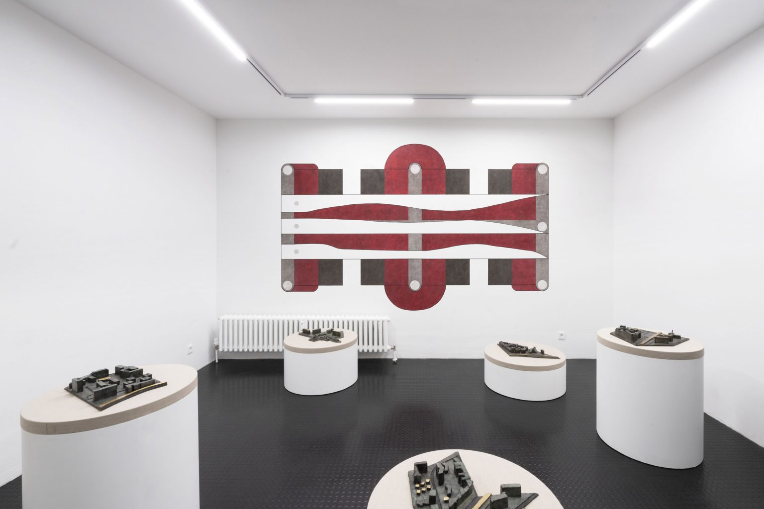 Marina Pinsky at GROTTO, Berlin – Art Viewer