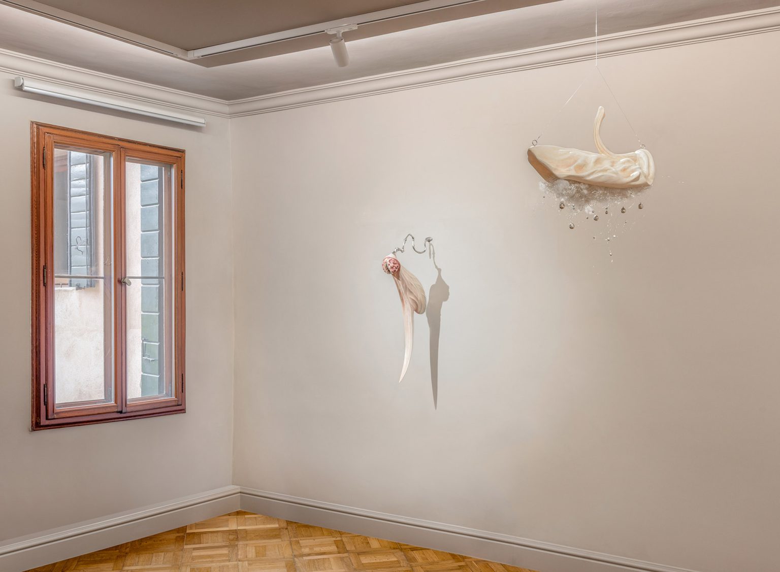 Liao Wen at Capsule Venice – Art Viewer