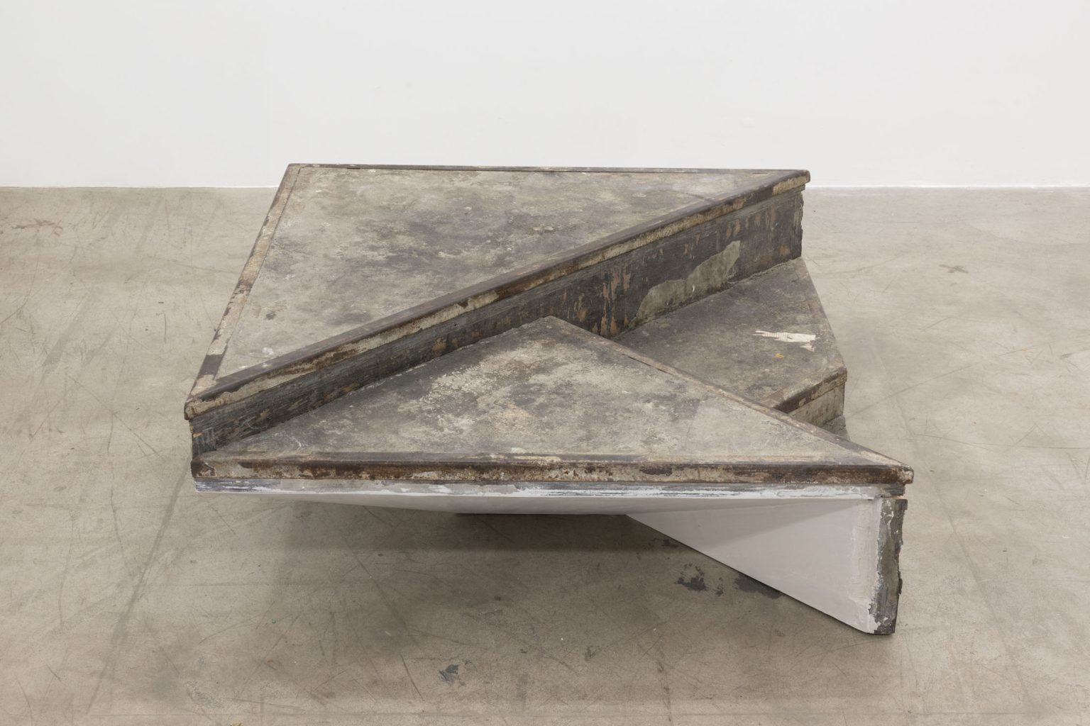 Pierre Descamps at The Goma, Madrid – Art Viewer