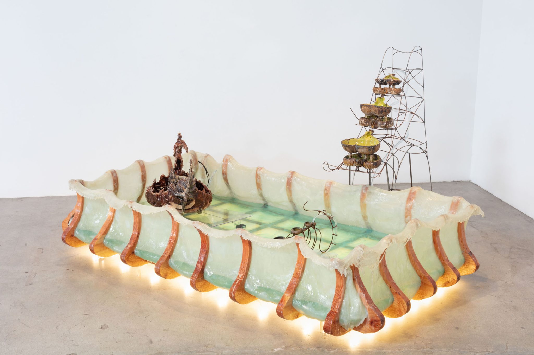 Sasha Fishman at Murmurs, Los Angeles – Art Viewer