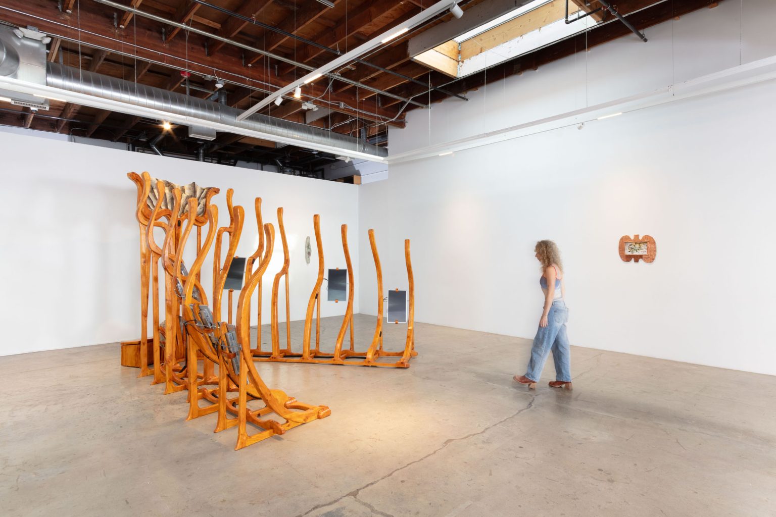 Sasha Fishman at Murmurs, Los Angeles – Art Viewer