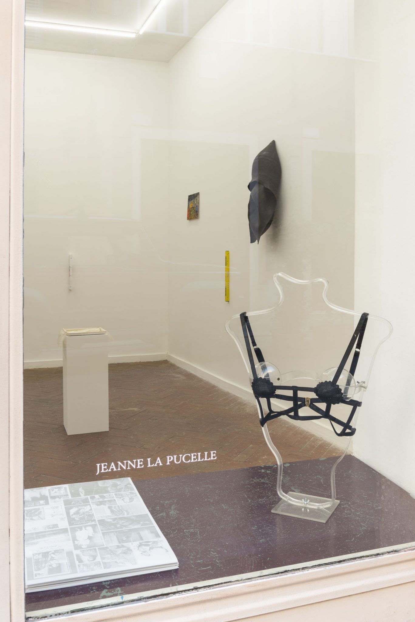 Jeanne La Pucelle at Ermes Ermes, Rome – Art Viewer