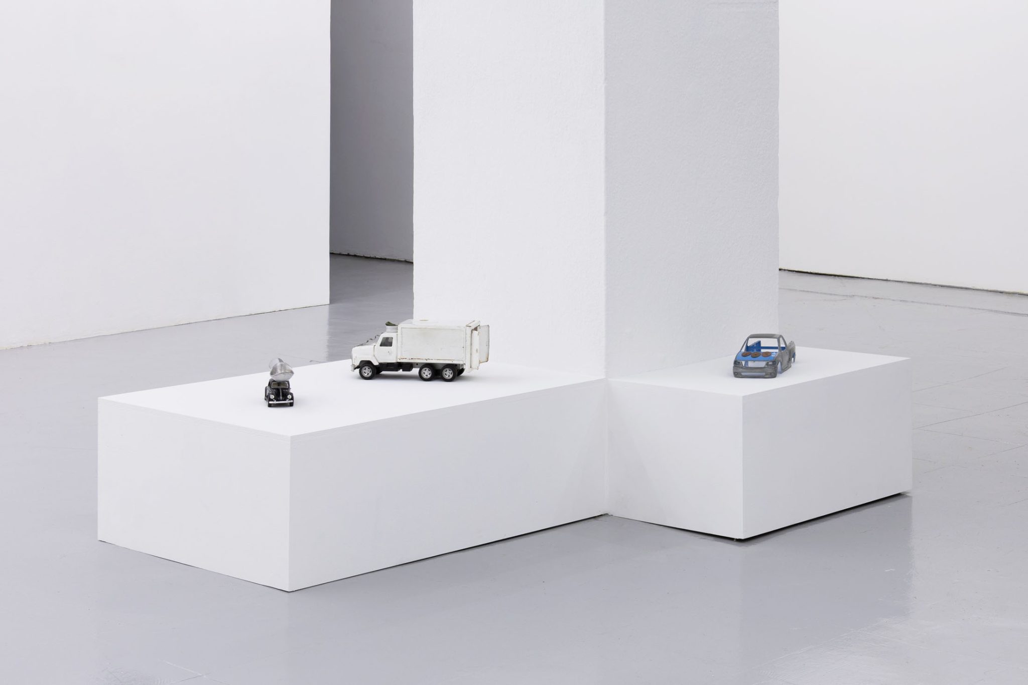 Em Rooney and Eric Veit at XYZ collective, Tokyo – Art Viewer