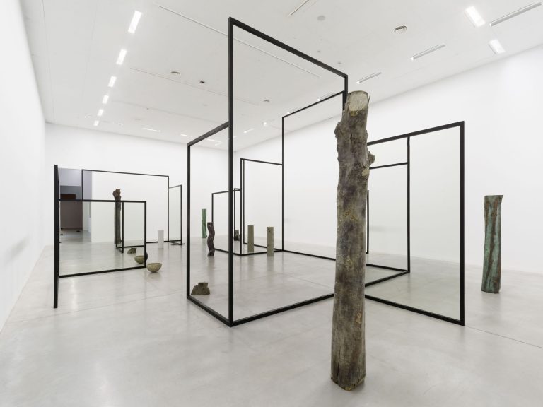 Alicja Kwade at M Leuven – Art Viewer