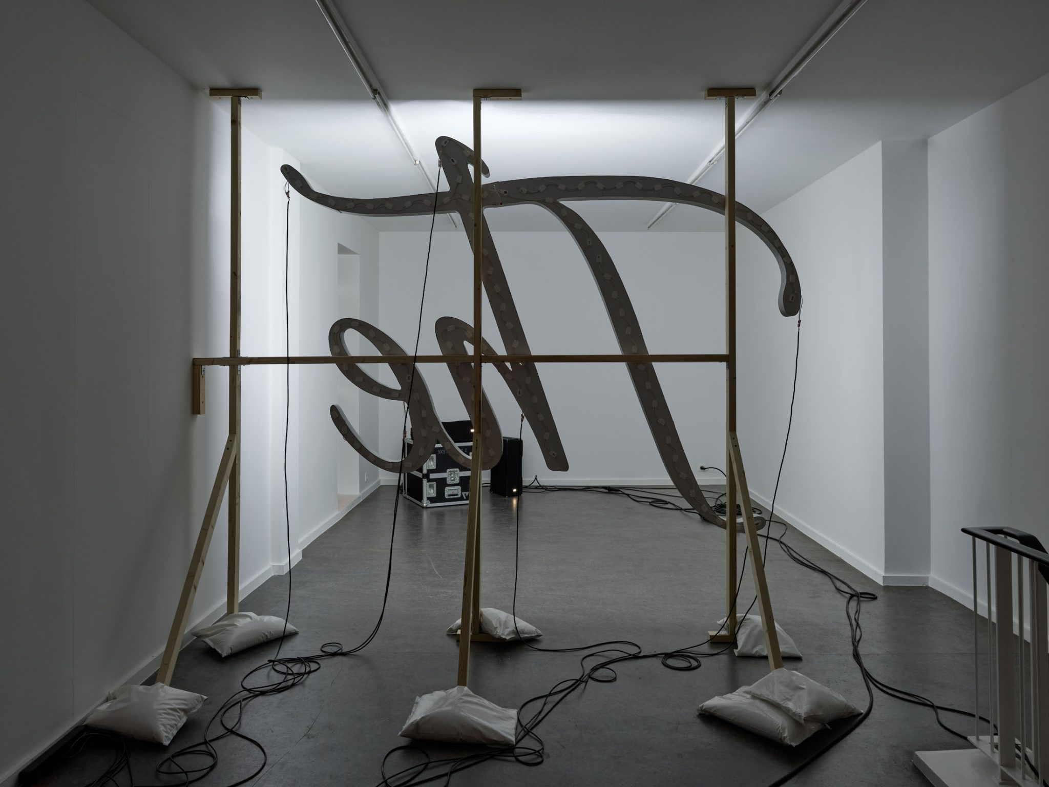 Banks Violette at Tick Tack, Antwerp – Art Viewer